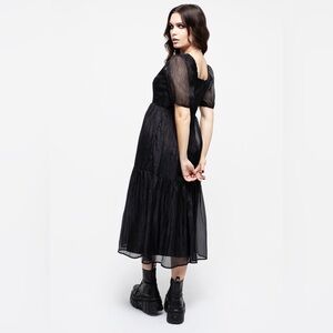 Disturbia | Dresses | Disturbia Flatline Puff Sleeve Tiered Midi Dress ...